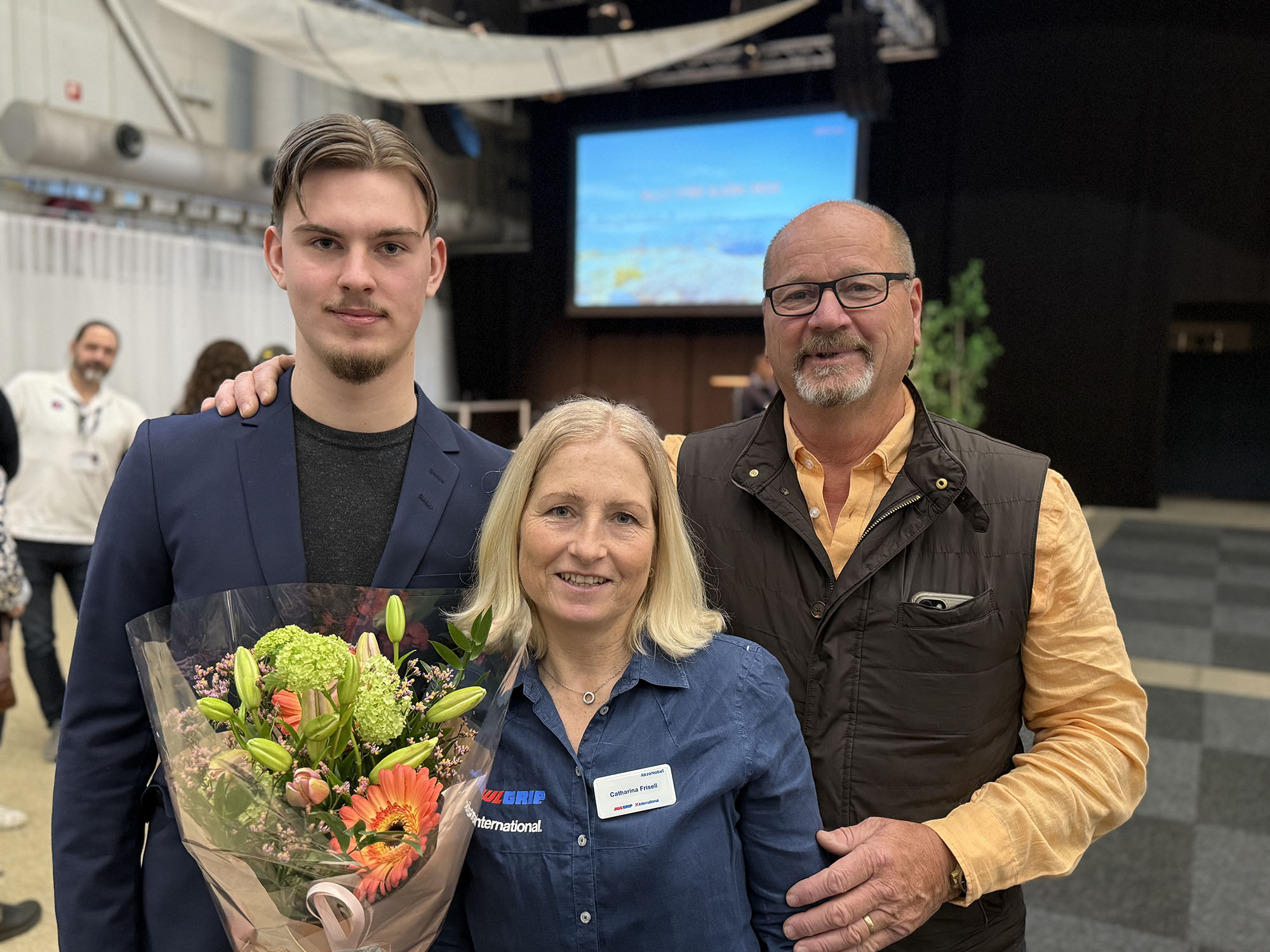 Hjälte med seglarskola för ukrainska barn - Båtliv - Medlemstidning för ...